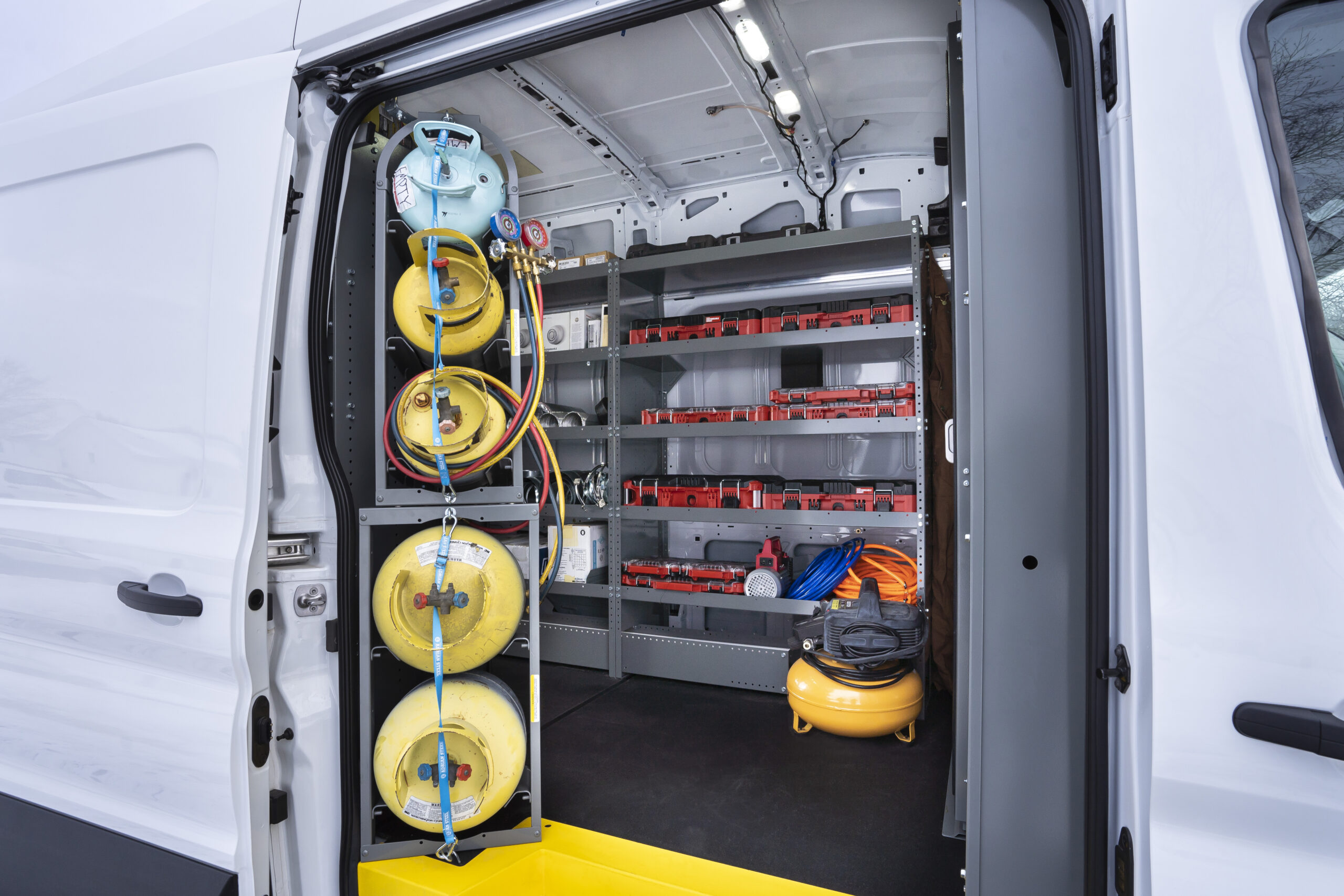 Best Ways to Store Items in a Cargo Van