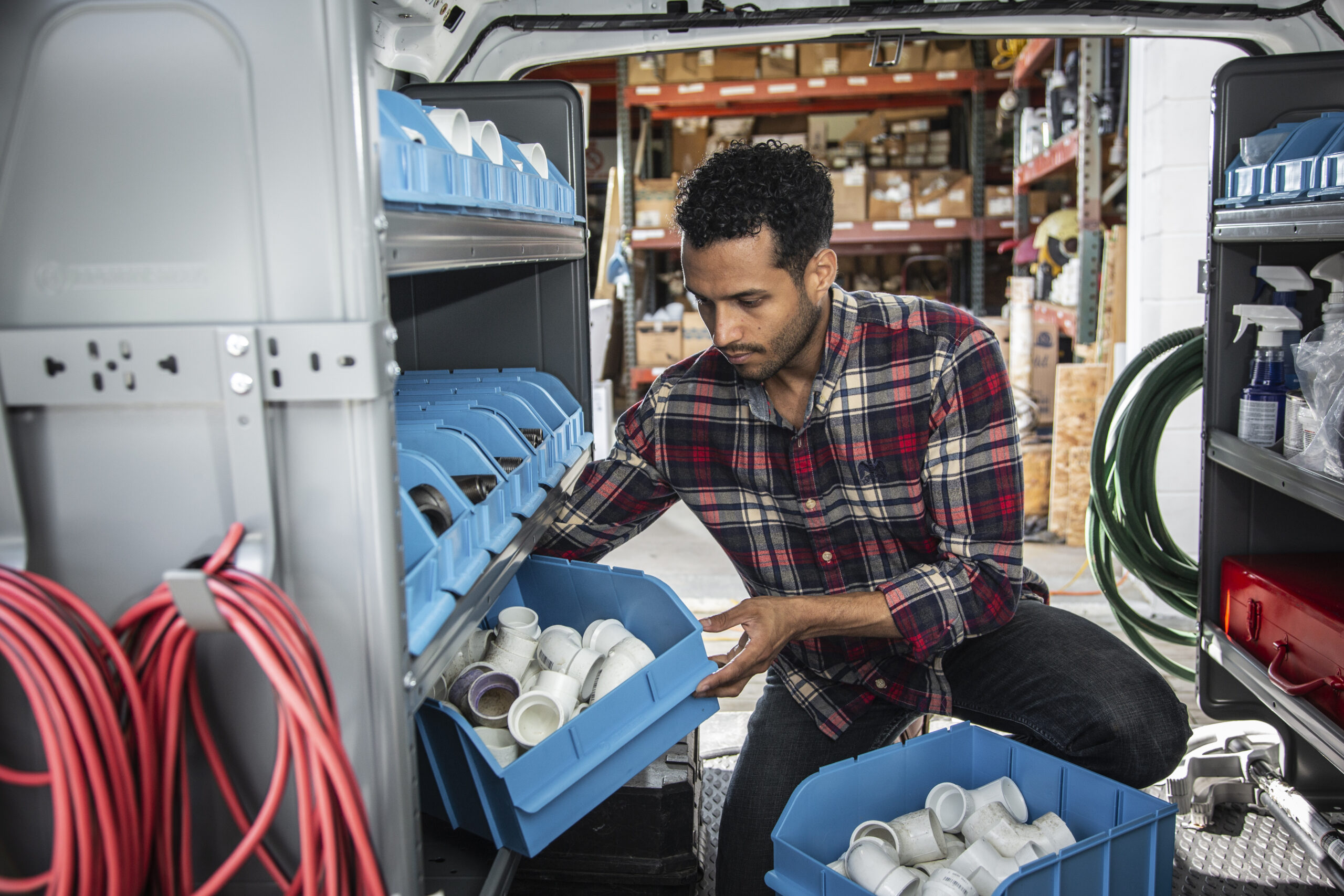 Plumbing Van Storage Solutions to Maximize On-Site Efficiency